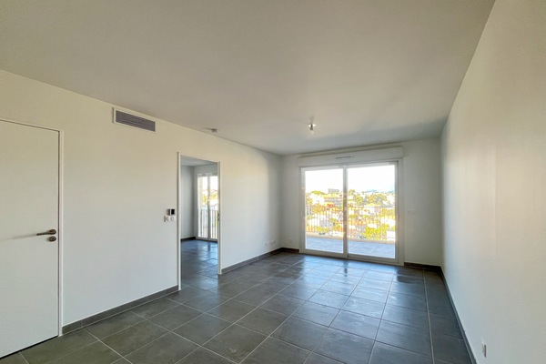 Location d'un T2 à Antibes 06160 Antibes